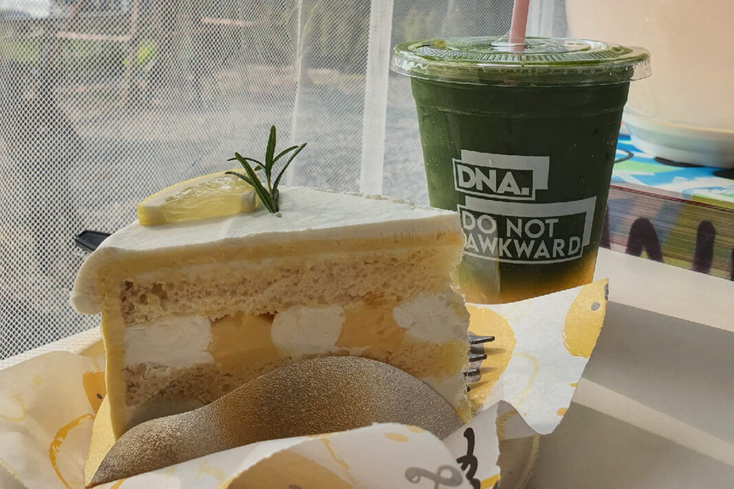 Do Not Awkward - DNA คาเฟ่สุดต๊าช ริมทะเลสาบ เมืองทองธานี จ.นนทบุรี